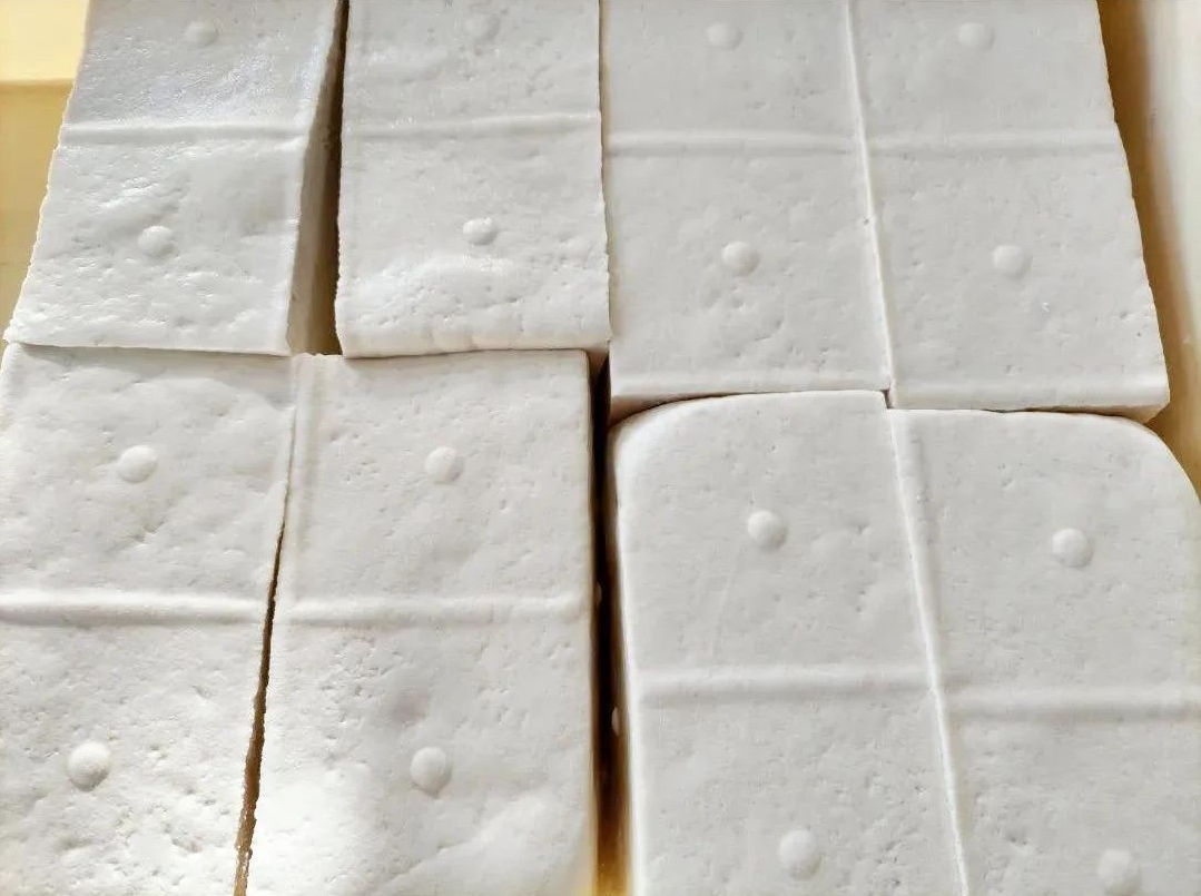 谷口豆腐 - WeeeeKS - ウィークス