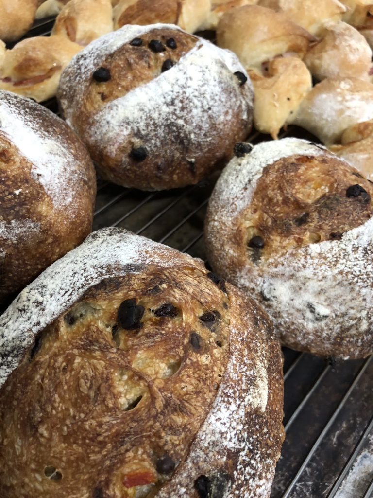 毎日食べても飽きない 厳選素材・高加水のパンが人気「木津製パン」大分県 - WeeeeKS - ウィークス